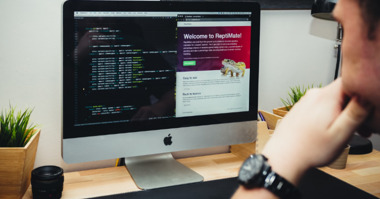 PHPとは？HTML、JavaScriptとの違いやできること、基本ルールを解説！ - WEBCAMP MEDIA